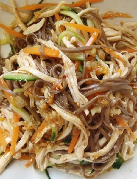 鸡丝凉面热量是多少_减肥能吃吗-第2张图片-山城妙识