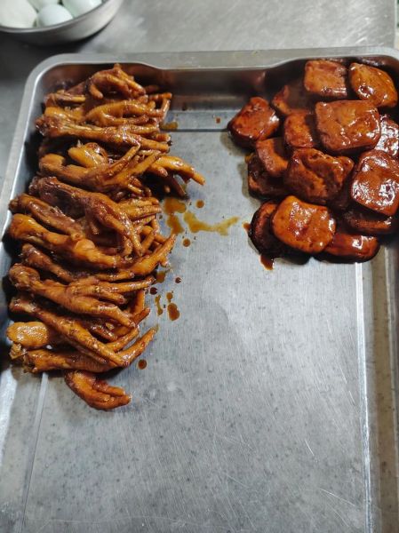 卤鸭脖子的做法及配料_如何做出香辣入骨的卤鸭脖-第3张图片-山城妙识 卤鸭脖子的做法及配料_如何做出香辣入骨的卤鸭脖-第3张图片-山城妙识