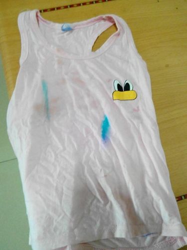 西瓜汁怎么洗掉_西瓜汁弄到衣服上怎么办-第3张图片-山城妙识