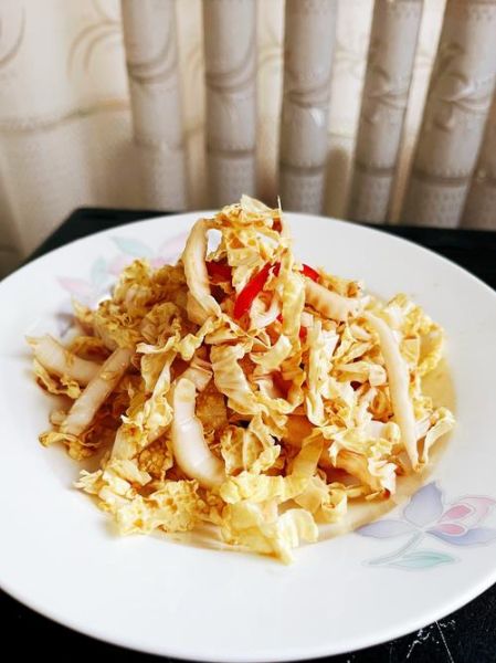 凉拌圆白菜怎么做_圆白菜凉拌需要焯水吗-第1张图片-山城妙识