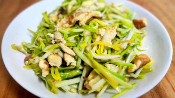 蒜黄炒鸡蛋不能和什么一起吃_哪些人不能吃蒜黄炒鸡蛋-第3张图片-山城妙识