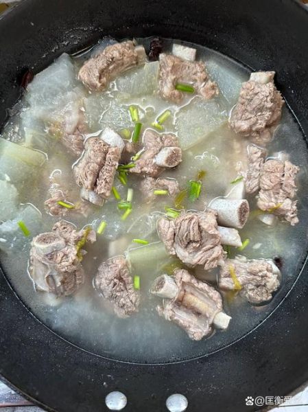 冬瓜排骨汤怎么做_冬瓜排骨汤的功效与作用-第1张图片-山城妙识 冬瓜排骨汤怎么做_冬瓜排骨汤的功效与作用-第1张图片-山城妙识