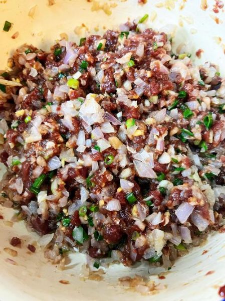 驴肉馅怎么调好吃又嫩_驴肉馅嫩而不柴的秘诀-第1张图片-山城妙识 驴肉馅怎么调好吃又嫩_驴肉馅嫩而不柴的秘诀-第1张图片-山城妙识