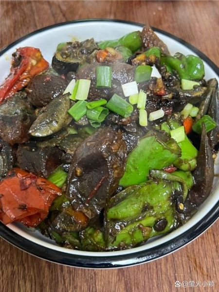 虎皮青椒皮蛋怎么做_正宗虎皮青椒皮蛋配方-第3张图片-山城妙识