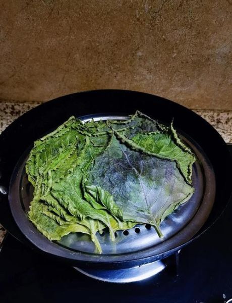 苏子叶咸菜怎么做_苏子叶咸菜保存多久-第1张图片-山城妙识 苏子叶咸菜怎么做_苏子叶咸菜保存多久-第1张图片-山城妙识