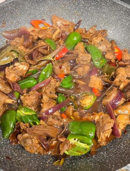 茶树菇老鸭煲怎么做_老鸭煲要不要焯水-第1张图片-山城妙识 茶树菇老鸭煲怎么做_老鸭煲要不要焯水-第1张图片-山城妙识