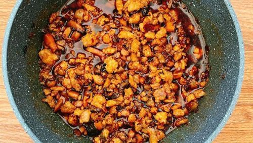 自制香菇肉酱怎么做_香菇肉酱保存多久-第3张图片-山城妙识