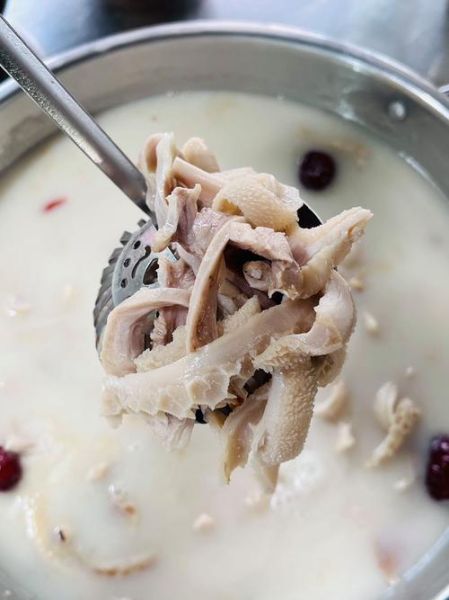 羊肉汤怎么熬白_羊肉汤变白的方法-第1张图片-山城妙识