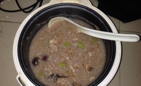 红米粥怎么煮_红米粥的做法步骤-第1张图片-山城妙识