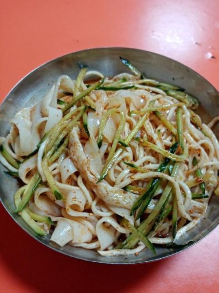 街边凉拌担担面怎么做_正宗凉拌担担面配方-第1张图片-山城妙识