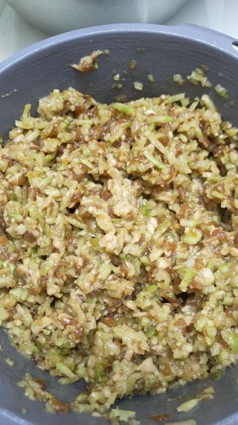 小白菜木耳鸡蛋馅饺子怎么做_小白菜木耳鸡蛋馅饺子好吃吗-第2张图片-山城妙识