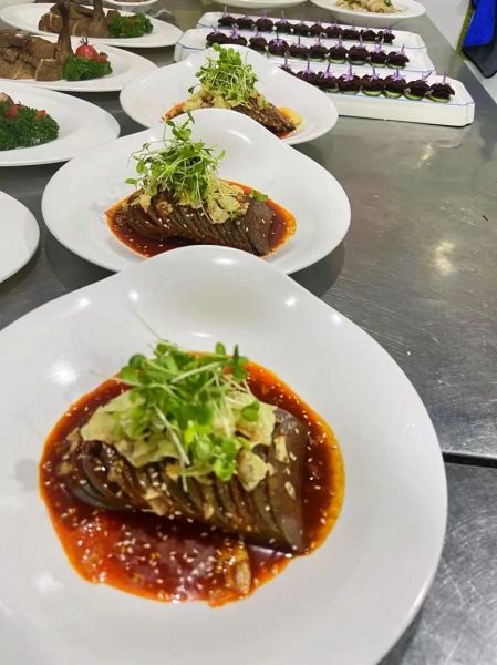 高档宴席凉菜有哪些_如何摆盘更惊艳-第2张图片-山城妙识 高档宴席凉菜有哪些_如何摆盘更惊艳-第2张图片-山城妙识