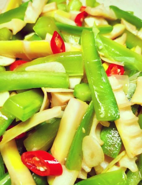 凉拌笋片要不要焯水_焯水时间多久才脆-第2张图片-山城妙识
