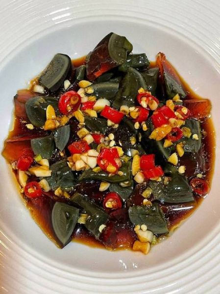 皮蛋怎么做好吃_皮蛋凉拌还是热炒更香-第1张图片-山城妙识 皮蛋怎么做好吃_皮蛋凉拌还是热炒更香-第1张图片-山城妙识