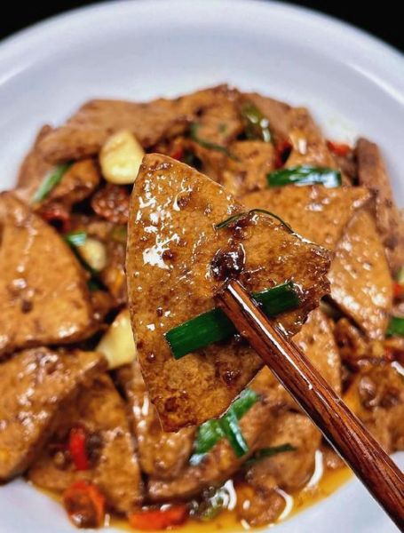 辣椒炒猪肝怎么做不腥_猪肝炒多久才嫩-第2张图片-山城妙识