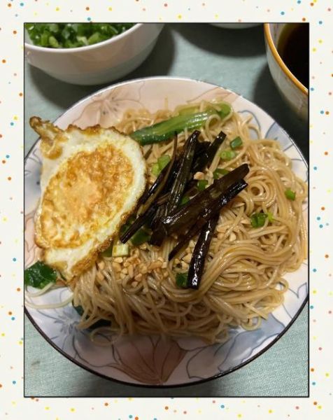 葱油面怎么做_正宗葱油面做法步骤-第1张图片-山城妙识 葱油面怎么做_正宗葱油面做法步骤-第1张图片-山城妙识