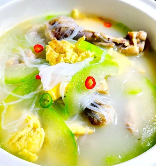 冬瓜炖粉条怎么做_冬瓜炖粉条的家常做法-第1张图片-山城妙识 冬瓜炖粉条怎么做_冬瓜炖粉条的家常做法-第1张图片-山城妙识