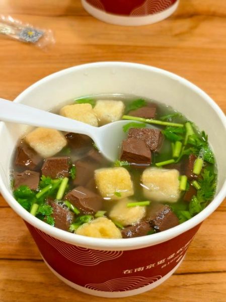 鸭血汤怎么做_鸭血汤的家常做法-第1张图片-山城妙识 鸭血汤怎么做_鸭血汤的家常做法-第1张图片-山城妙识