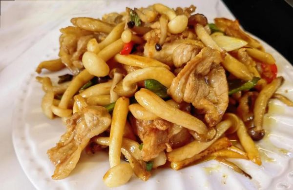 菌菇炒肉片怎么炒才嫩_菌菇炒肉片用哪种菌菇最好-第2张图片-山城妙识 菌菇炒肉片怎么炒才嫩_菌菇炒肉片用哪种菌菇最好-第2张图片-山城妙识