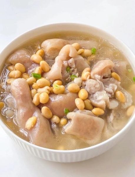 黄豆猪蹄汤的营养价值_孕妇可以喝吗-第1张图片-山城妙识 黄豆猪蹄汤的营养价值_孕妇可以喝吗-第1张图片-山城妙识