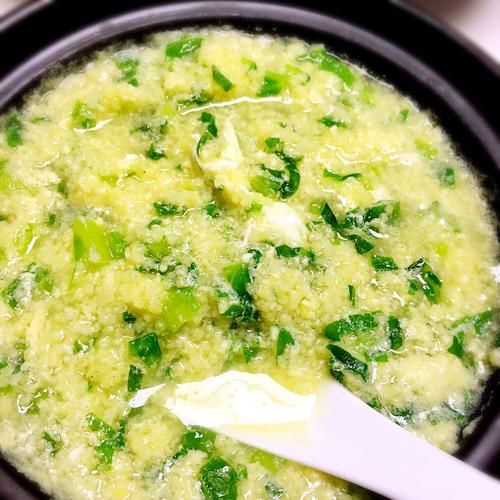 蔬菜粥里放什么蔬菜_蔬菜粥适合放哪些蔬菜-第2张图片-山城妙识