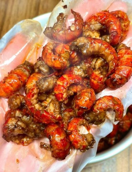 龙虾尾怎么做好吃_麻辣龙虾尾的家常做法-第3张图片-山城妙识