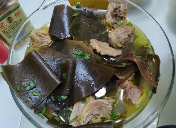 酸萝卜老鸭汤炖海带怎么做_酸萝卜老鸭汤炖海带功效-第1张图片-山城妙识