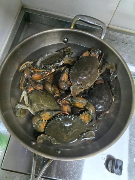 水煮螃蟹怎么做_水煮螃蟹冷水还是热水下锅-第2张图片-山城妙识 水煮螃蟹怎么做_水煮螃蟹冷水还是热水下锅-第2张图片-山城妙识