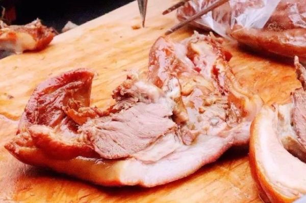 家常煮猪头怎么做_猪头肉去腥增香窍门-第2张图片-山城妙识