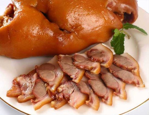 家常煮猪头怎么做_猪头肉去腥增香窍门-第3张图片-山城妙识