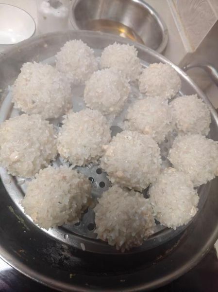 蒸肉丸子需要多少分钟_蒸肉丸子蒸多久才熟-第1张图片-山城妙识 蒸肉丸子需要多少分钟_蒸肉丸子蒸多久才熟-第1张图片-山城妙识