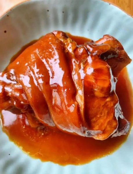 家常蒸肘子肉怎么做_蒸肘子肉需要焯水吗-第2张图片-山城妙识 家常蒸肘子肉怎么做_蒸肘子肉需要焯水吗-第2张图片-山城妙识