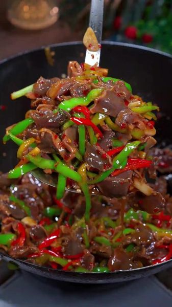 辣椒炒鸡肫怎么做_鸡肫炒多久才脆嫩-第3张图片-山城妙识