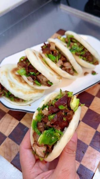 白吉馍卤肉的做法_卤肉夹馍怎么做才香-第1张图片-山城妙识