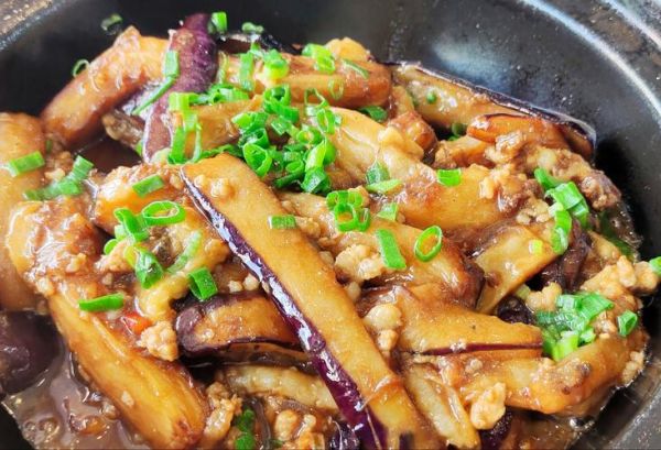 茄子煲怎么做才好吃_正宗茄子煲的做法步骤-第1张图片-山城妙识