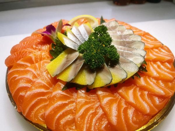 三文鱼刺身怎么选_三文鱼刺身图片怎么看新鲜度-第3张图片-山城妙识 三文鱼刺身怎么选_三文鱼刺身图片怎么看新鲜度-第3张图片-山城妙识