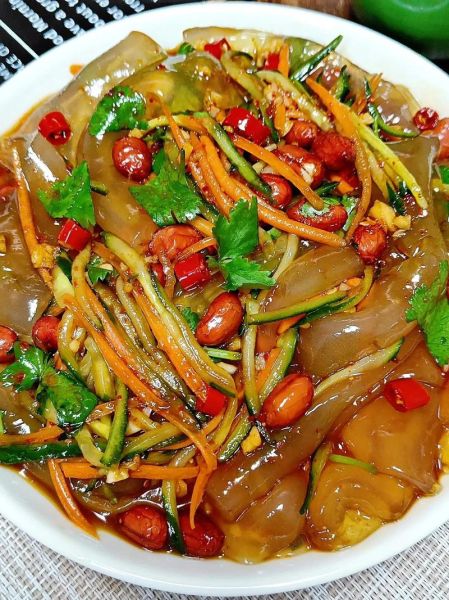 凉拌拉皮怎么做好吃_拉皮怎么拌才筋道-第2张图片-山城妙识 凉拌拉皮怎么做好吃_拉皮怎么拌才筋道-第2张图片-山城妙识