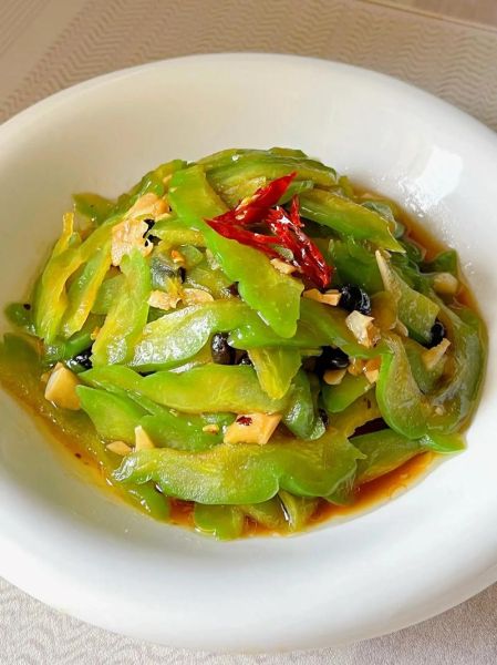 苦瓜怎么做好吃_苦瓜怎么做不苦-第3张图片-山城妙识 苦瓜怎么做好吃_苦瓜怎么做不苦-第3张图片-山城妙识