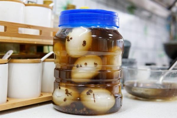 鸭蛋怎么腌制不咸又出油_自制咸鸭蛋出油秘诀-第3张图片-山城妙识 鸭蛋怎么腌制不咸又出油_自制咸鸭蛋出油秘诀-第3张图片-山城妙识