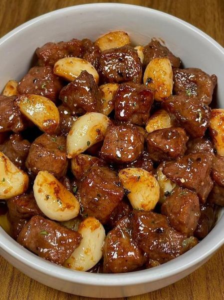 黑胡椒煎牛肉怎么做_牛肉怎么煎才嫩-第1张图片-山城妙识 黑胡椒煎牛肉怎么做_牛肉怎么煎才嫩-第1张图片-山城妙识