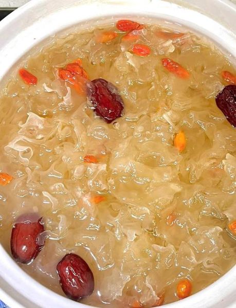 银耳汤怎么煮才出胶_银耳汤的正确做法-第1张图片-山城妙识