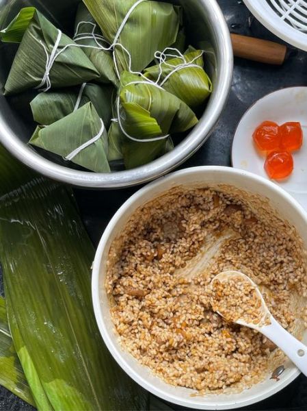 包粽子米变黄是什么原因_如何防止糯米发黄-第1张图片-山城妙识 包粽子米变黄是什么原因_如何防止糯米发黄-第1张图片-山城妙识