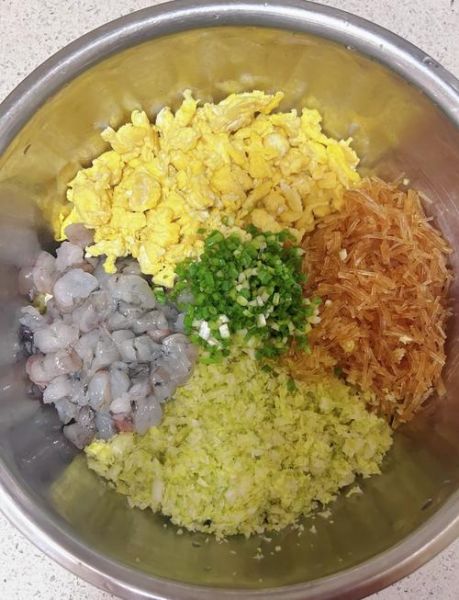 圆白菜鸡蛋素馅饺子怎么调馅_圆白菜鸡蛋饺子馅要不要焯水-第1张图片-山城妙识 圆白菜鸡蛋素馅饺子怎么调馅_圆白菜鸡蛋饺子馅要不要焯水-第1张图片-山城妙识