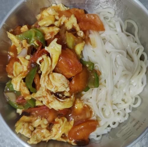 西红柿鸡蛋盖浇面怎么做_西红柿鸡蛋盖浇面热量高吗-第3张图片-山城妙识