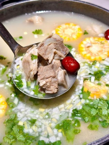 羊肉汤锅配料有哪些_如何搭配才正宗-第1张图片-山城妙识 羊肉汤锅配料有哪些_如何搭配才正宗-第1张图片-山城妙识