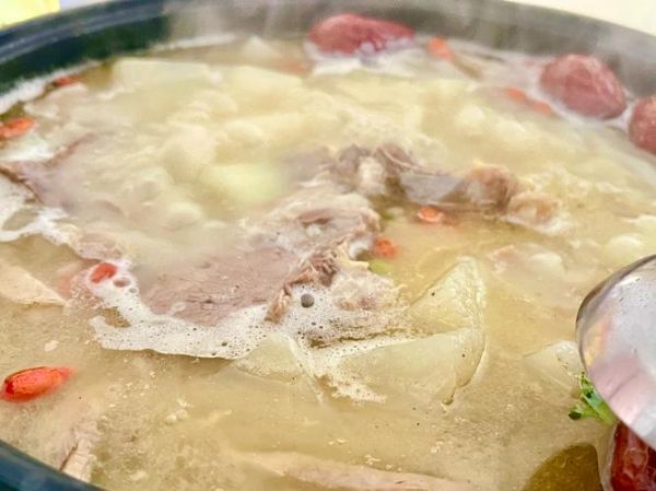 羊肉汤锅配料有哪些_如何搭配才正宗-第3张图片-山城妙识 羊肉汤锅配料有哪些_如何搭配才正宗-第3张图片-山城妙识