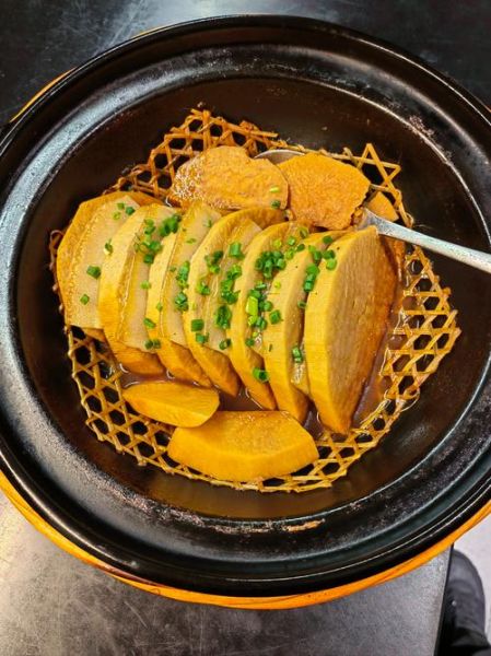 香芋煲五花肉砂锅怎么做_香芋五花肉砂锅要炖多久-第3张图片-山城妙识