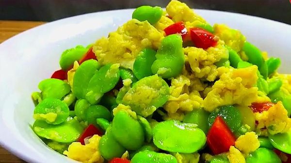 蚕豆米炒鸡蛋怎么做_蚕豆米炒鸡蛋的家常做法-第3张图片-山城妙识