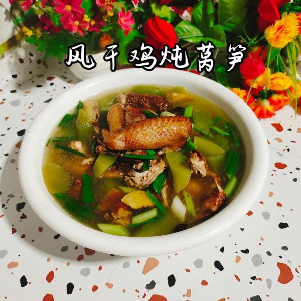 腊鸡炖莴笋怎么做_腊鸡炖莴笋要焯水吗-第3张图片-山城妙识