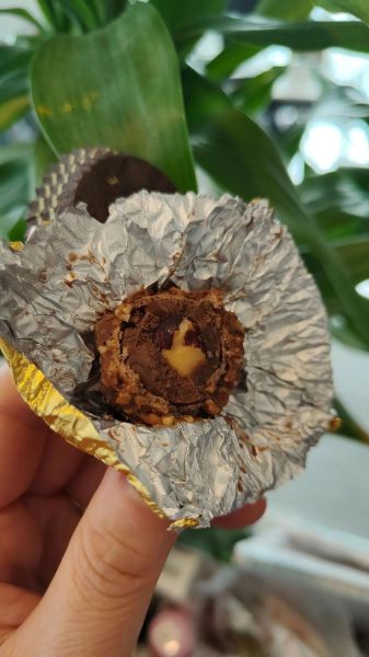 金莎巧克力图片大全_金莎巧克力真假辨别-第3张图片-山城妙识 金莎巧克力图片大全_金莎巧克力真假辨别-第3张图片-山城妙识